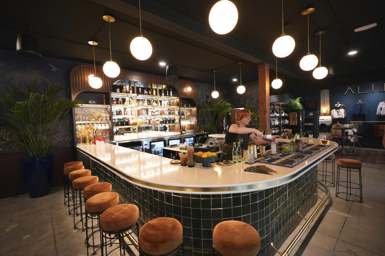 Nonalcoholic beer and mocktails can help people stay sober or drink ...