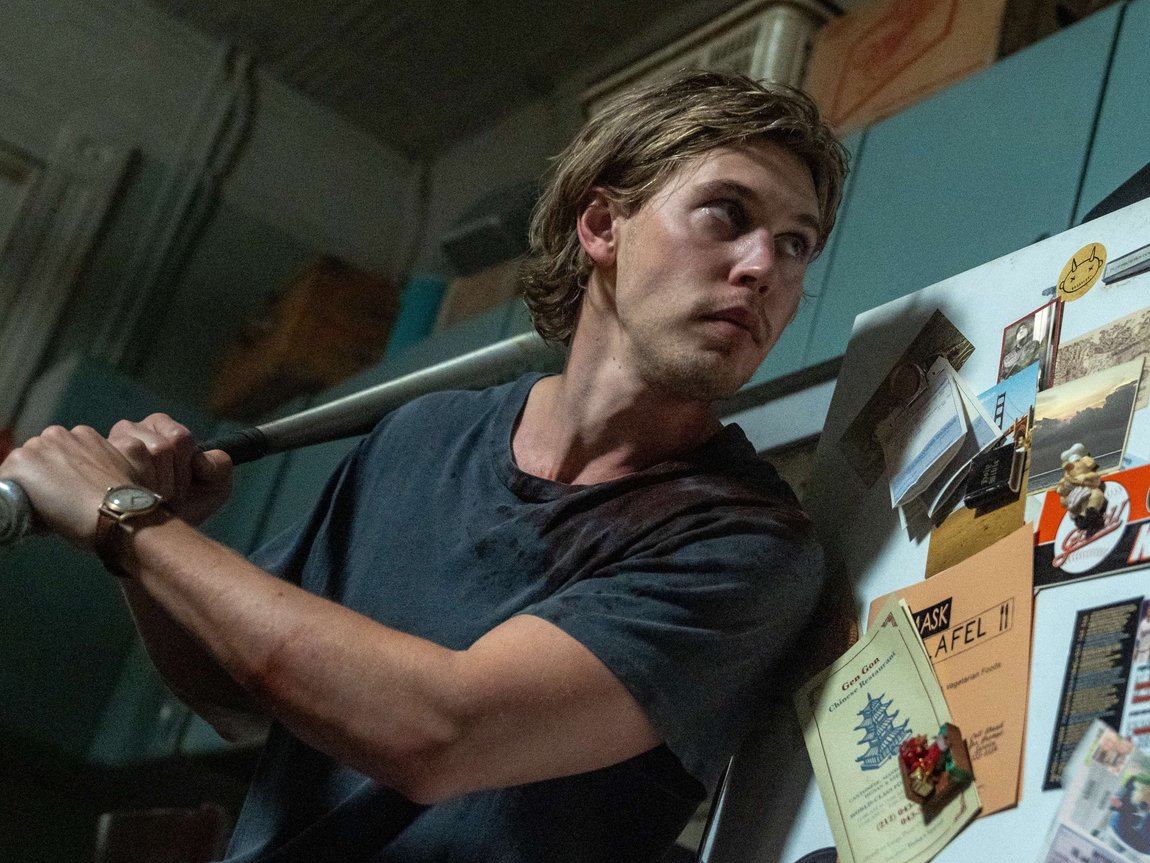 Austin Butler: He had a piece of glass stuck in his foot for eight months