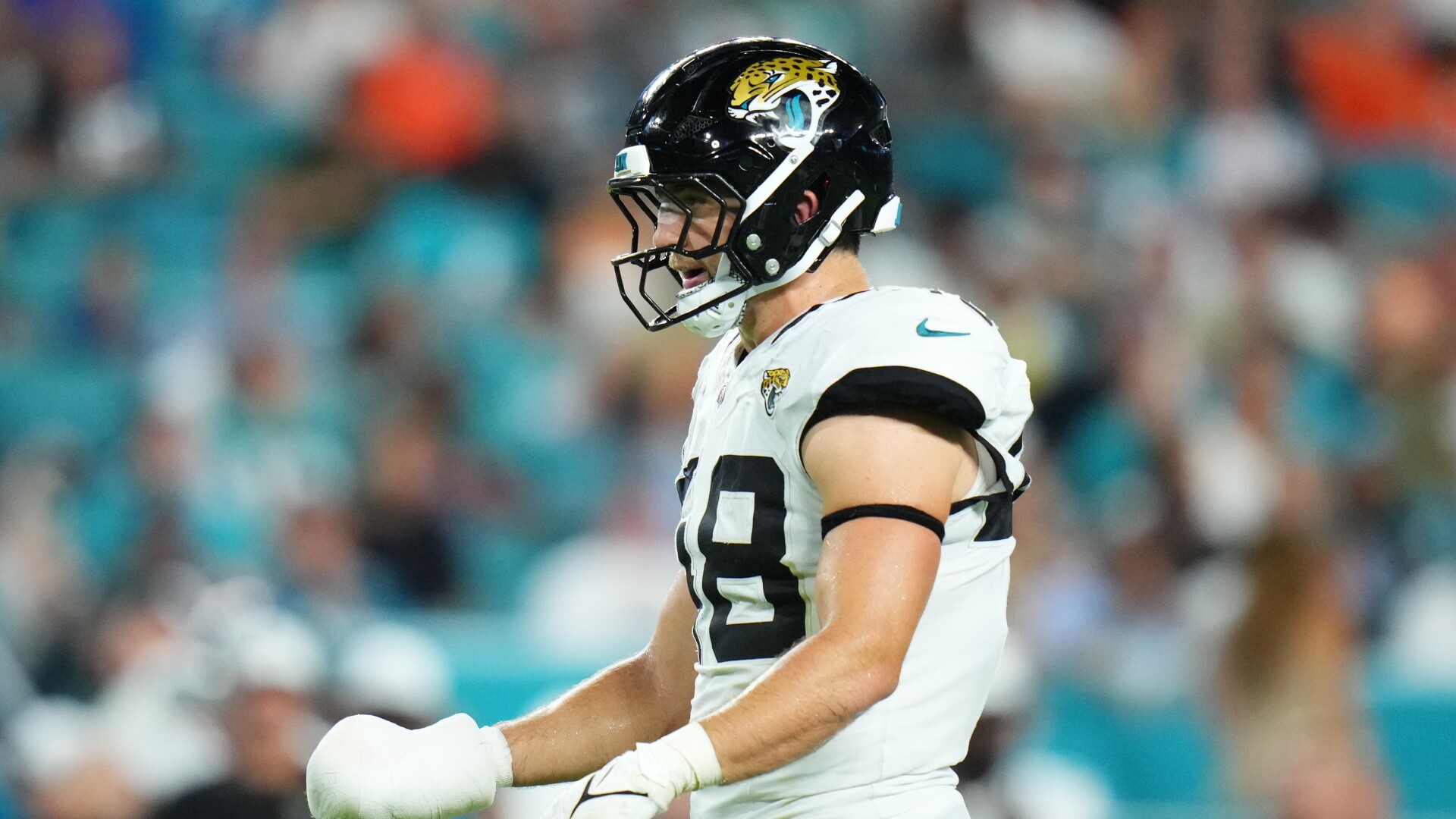 Colts claim LB Chad Muma off waivers, waive DT Tim Smith