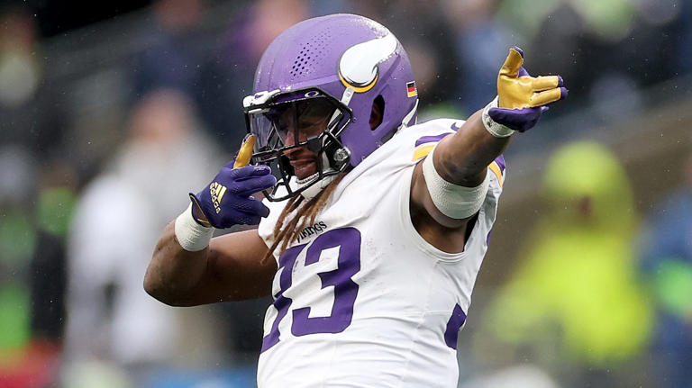 Vikings need to make $14 million decision on Aaron Jones