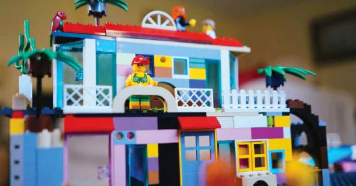 This LEGO contest challenged people to build their dream houses to ...