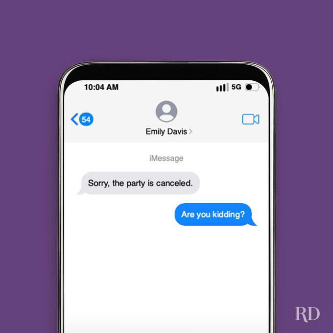 15 Texting Etiquette Rules You’re Probably Ignoring—But Really Shouldn’t