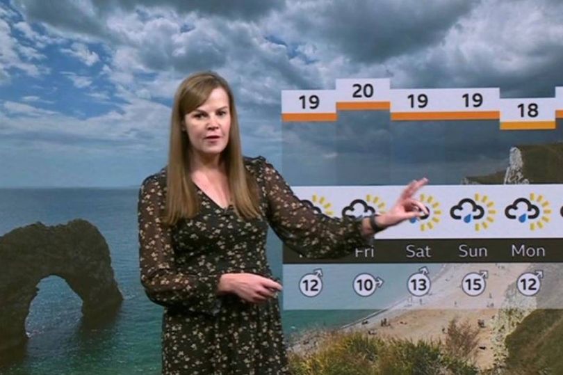 BBC presenters left red-faced as co-star snaps 'look interested' live ...