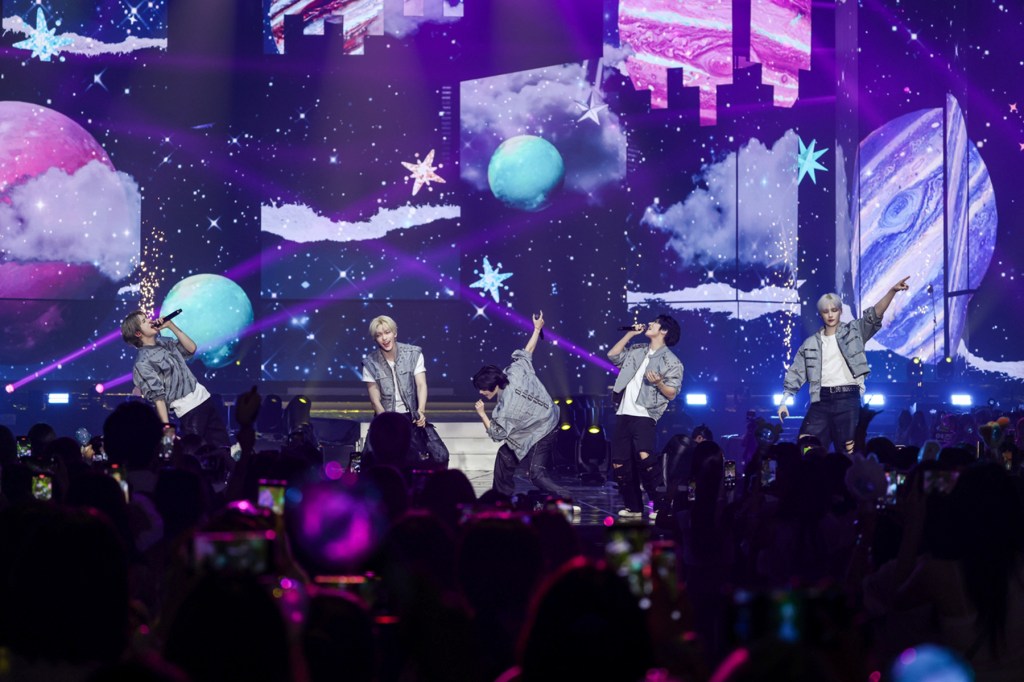 4 Reasons Why TOMORROW X TOGETHER's ACT: TOMORROW Concert Kickoff in ...
