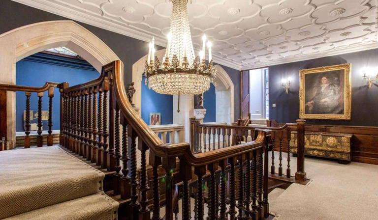 Liam Gallagher’s Cotswolds mansion with A-lister neighbours hits the ...