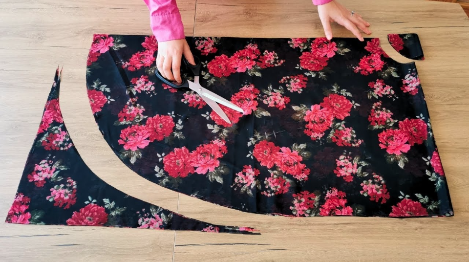 I Made a Dress With Just 1.7 Meters of Fabric… This Is All I’ll Wear!