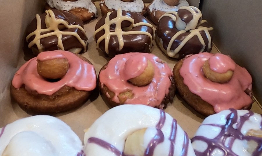 Pandemic Donuts, launched by laid-off Denver restaurant duo during ...