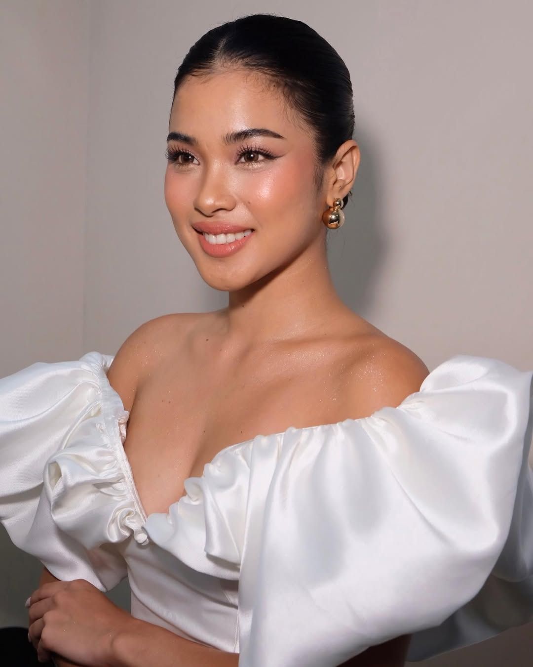 Shuvee Etrata Is a New Morena Beauty Icon, And She's Our Latest Girl Crush!
