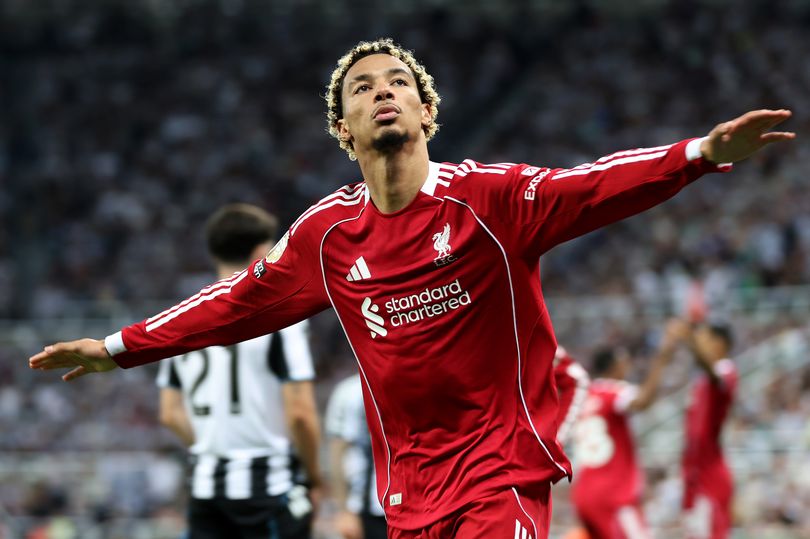 Hugo Ekitike 'scared' former Liverpool striker and could now face new ...