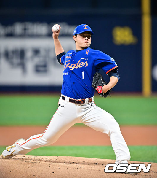 "힘이 계속 남아있다" 문동주 타구 맞았을 때 아찔했지만…한화 전화위복되나, 159km 위력투 PS 기다려진다