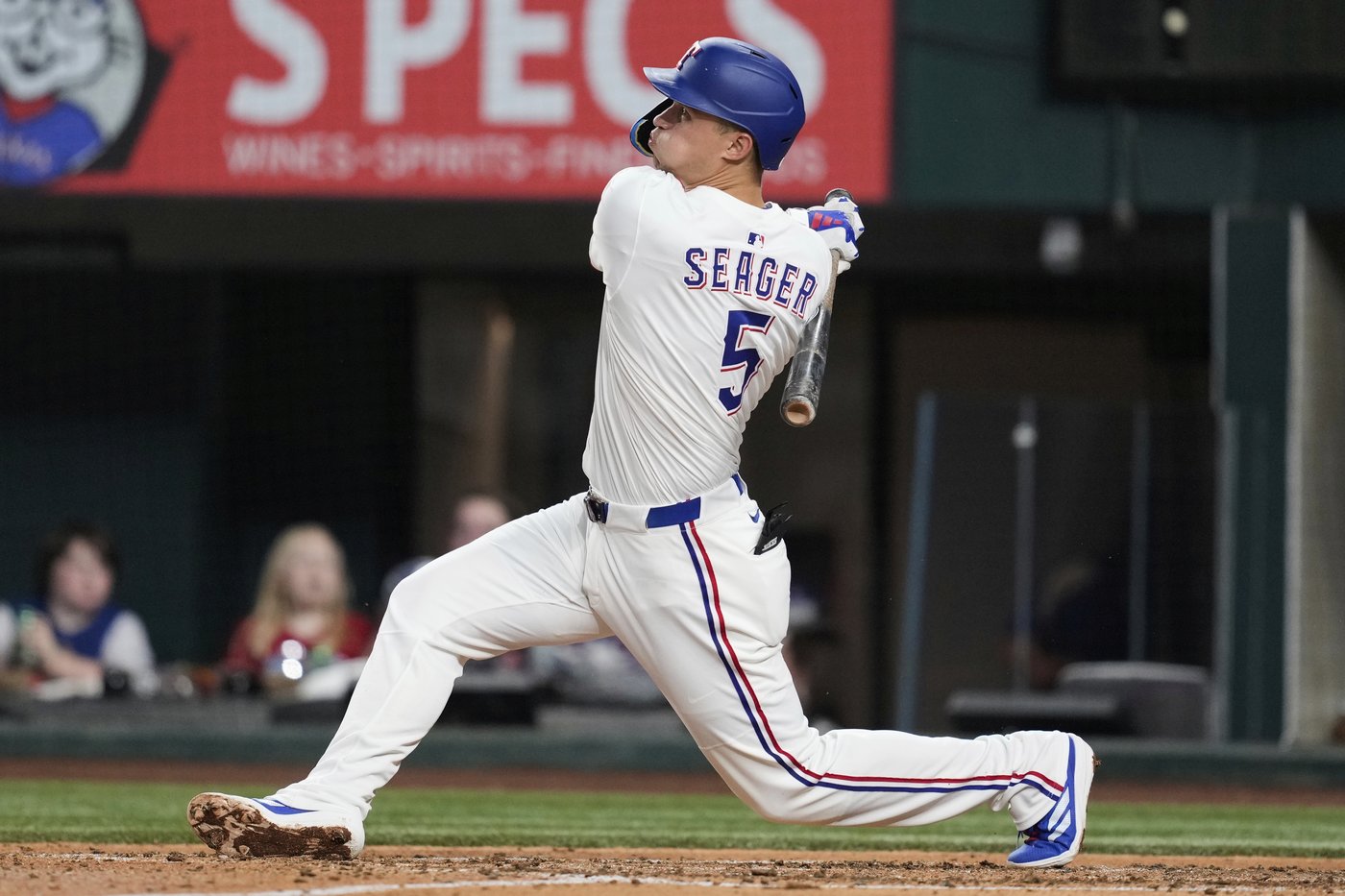 Rangers' Corey Seager undergoes appendectomy after pain during last game