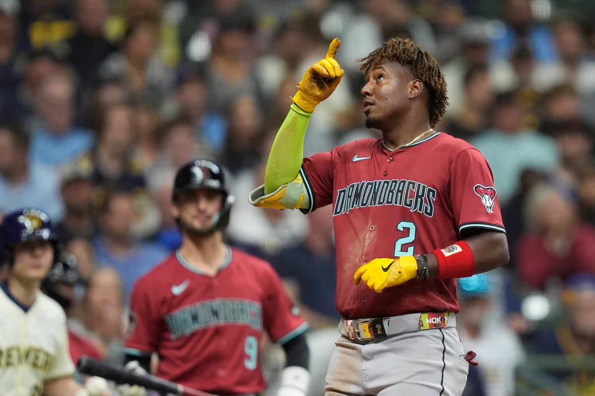 Alexander y Perdomo conectan vuelacercas para que Diamondbacks derroten ...
