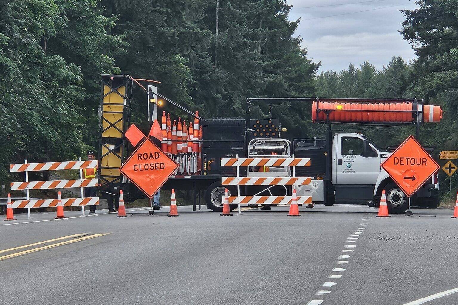 WSDOT hopes to open White River bridge as single lane by late September