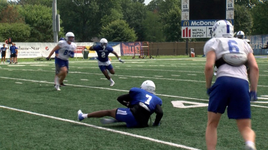 Edwards makes Colts 53-man roster
