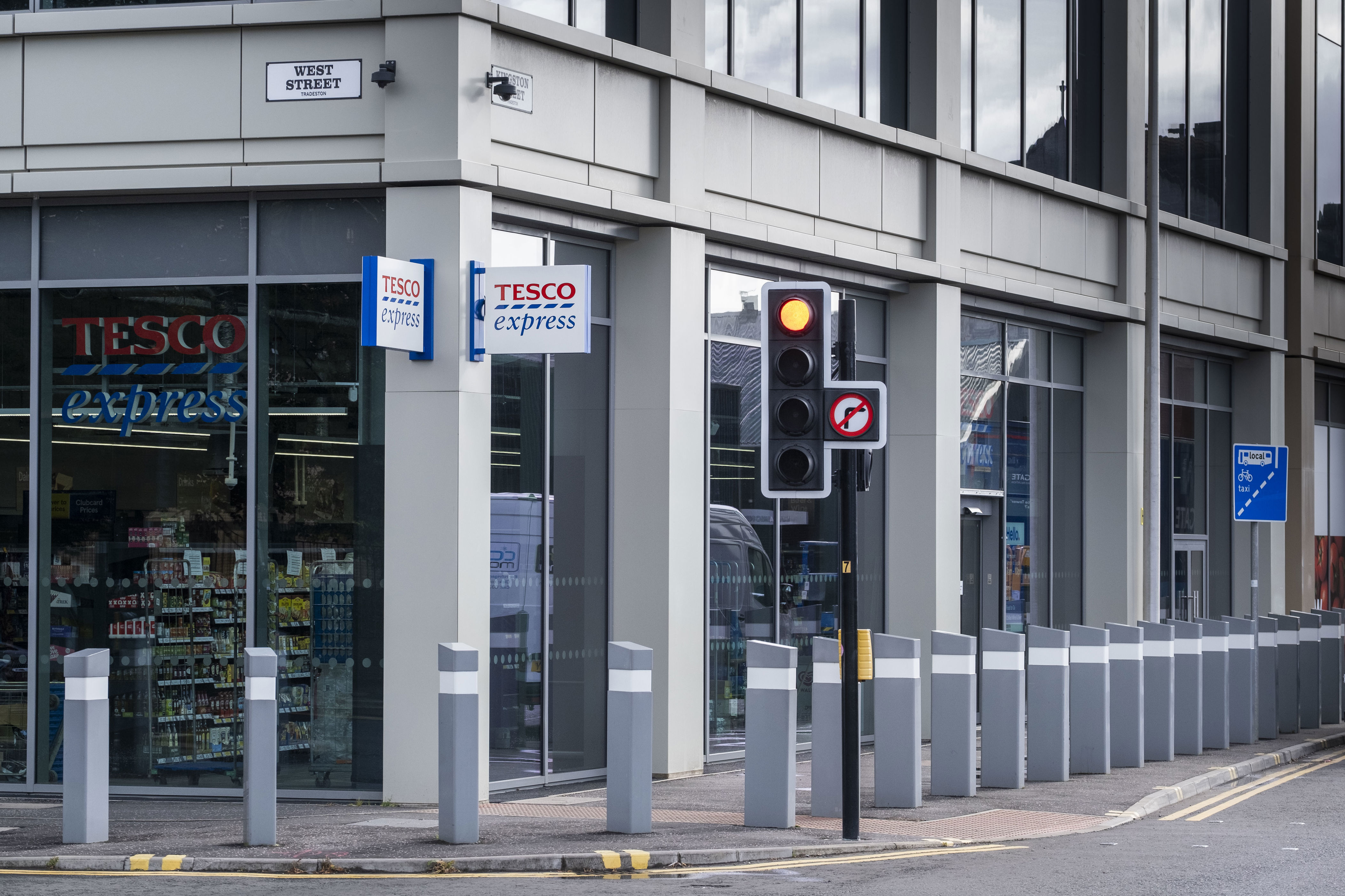 New Tesco Express store to open in Tradeston on the banks of the River ...