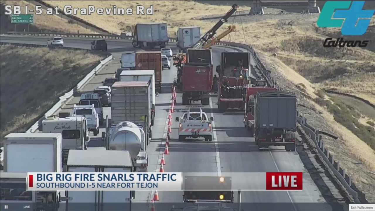 Big rig fire causes lane closures on southbound I-5 near Grapevine