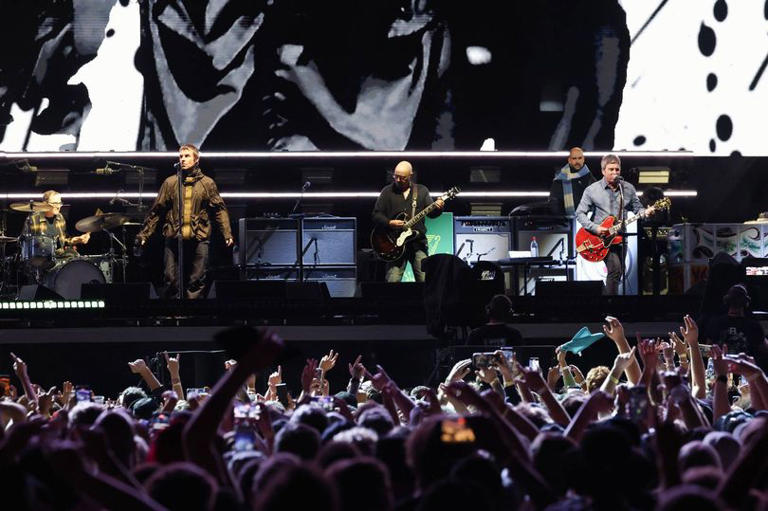 Chaos erupts at Oasis Toronto concert as fight breaks out during band's ...