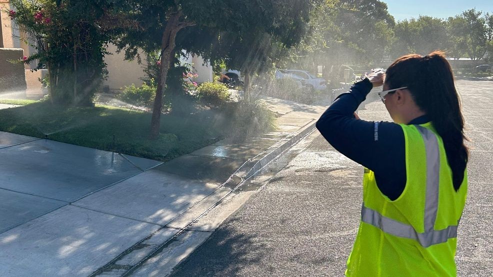 Las Vegas Valley Water District shows News 3 how they report water ...