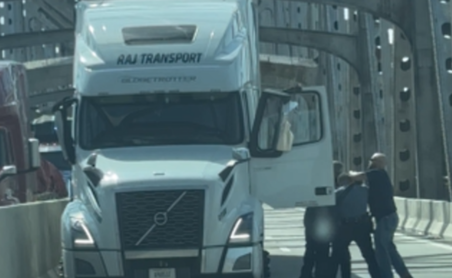 ‘It could have been a disaster’: Semi driver going wrong way on I-55 ...