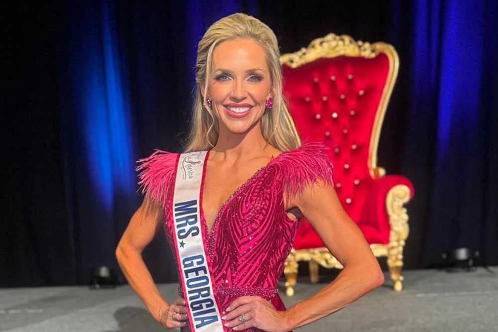 Mrs. America 2025 Winner Crowned at National Pageant for Married Women