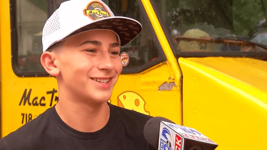 ‘Mac Truck Kid’ shares summer with his jockey dad