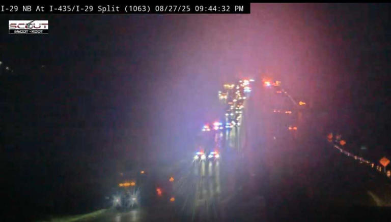 Overturned semi closes southbound I-29 near Kansas City International ...
