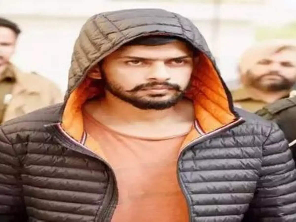 Lawrence Bishnoi gang's two members arrested after encounter in Delhi