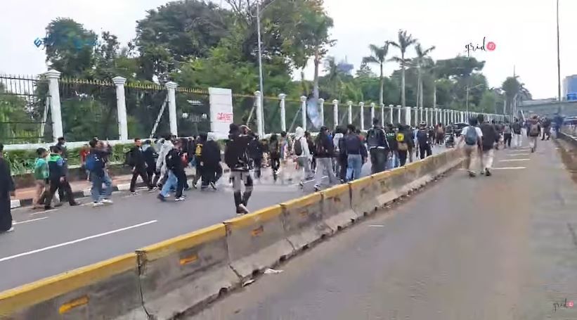 Link Live Streaming Demo Hari Ini: Masa Buruh Bubar, Para Mahasiswa ...