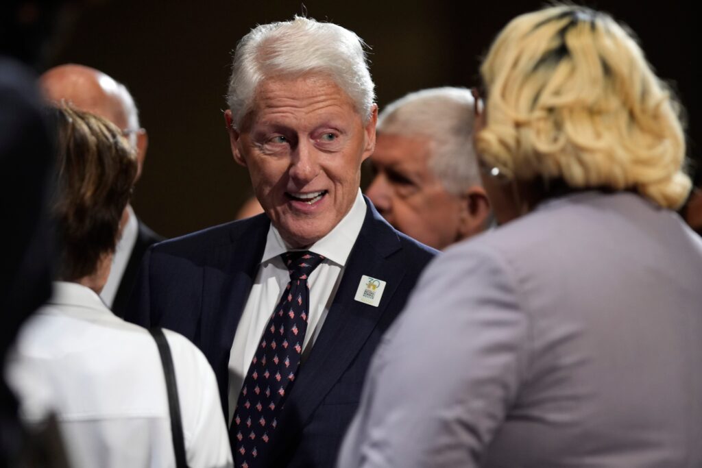Clinton-Era Strategist Warns Democrats