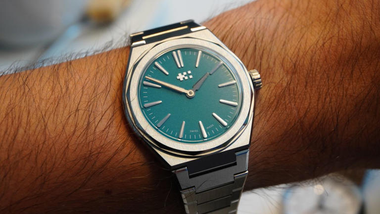 A Week on the Wrist with the Christopher Ward The Twelve 660 – sports ...