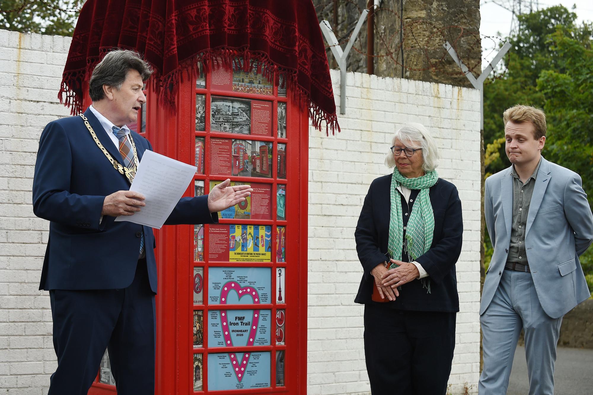 Newly restored Carron made K6 phone kiosk highlights Falkirk's ...