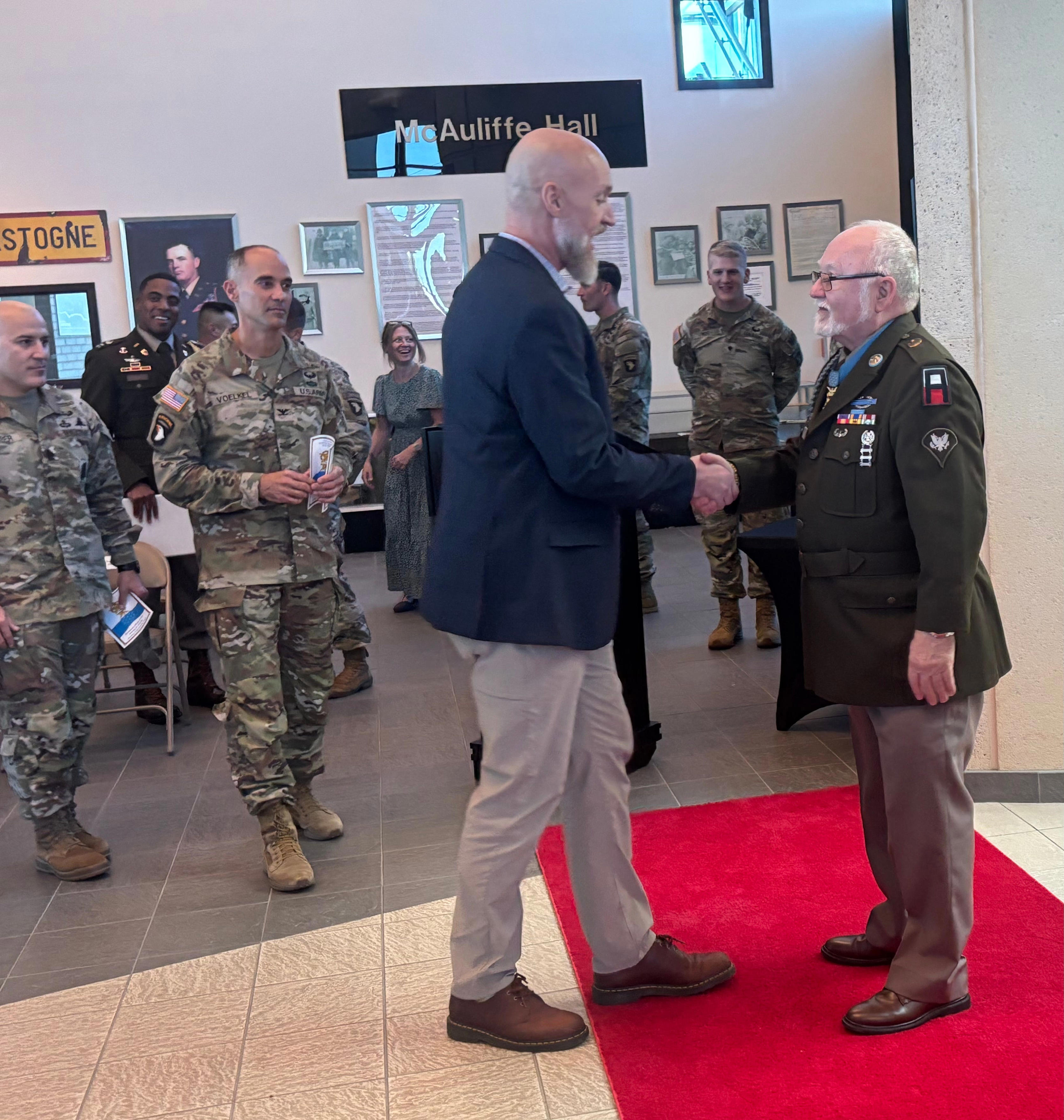 Vietnam veteran inducted into Ft. Campbell Medal of Honor Rotunda ...