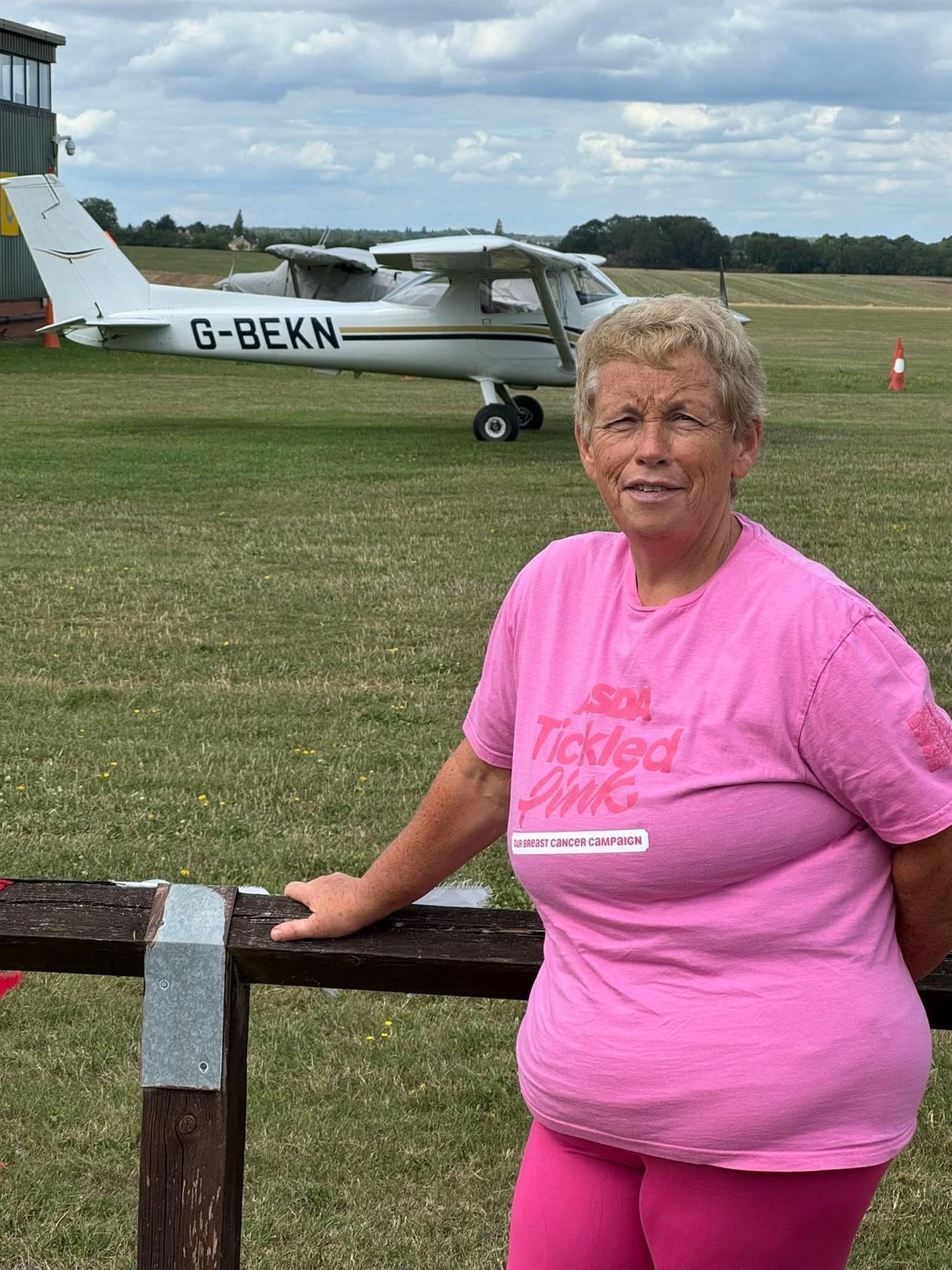 Alison's sky dive for Tickled Pink
