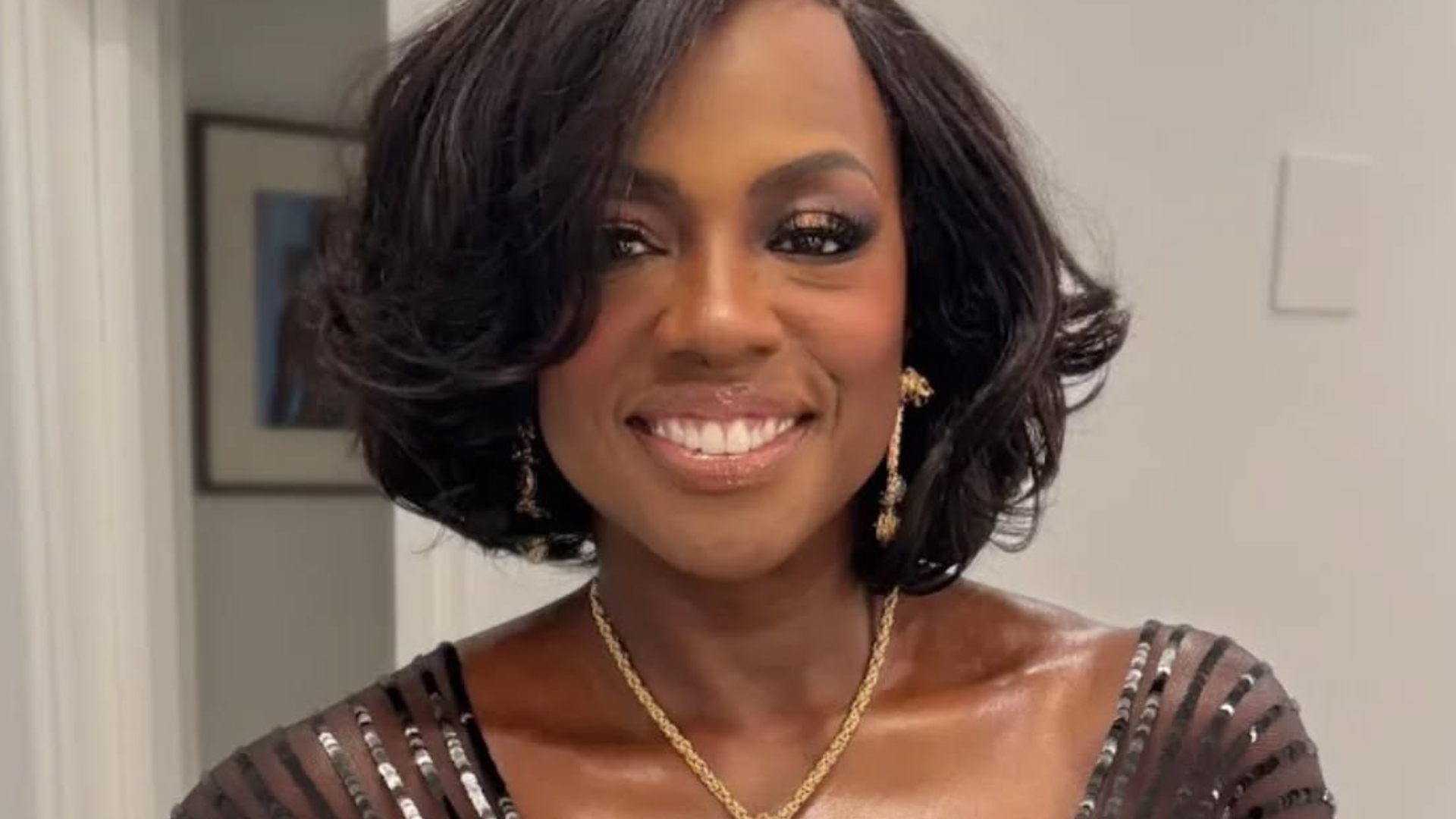 „Ich habe mein Alter und meinen Körper behalten“: Mit 60 Jahren bricht ...