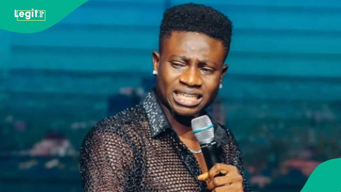 Watch video as Nigerian comedian declares himself the first to perform ...