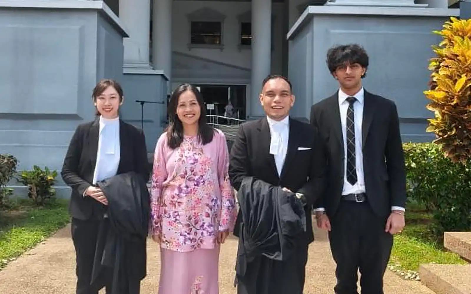 Ex-journo ordered to pay Teo RM200K over communism claim