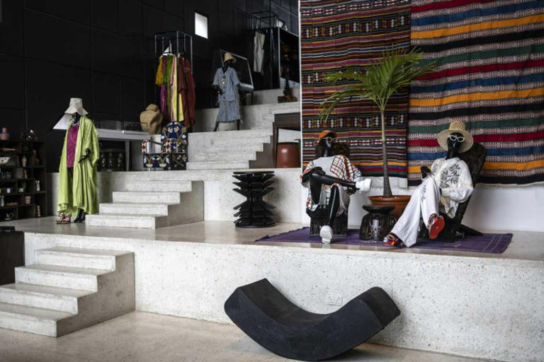 Nigerian designer pushes 'Afro-lux' onto the global fashion scene