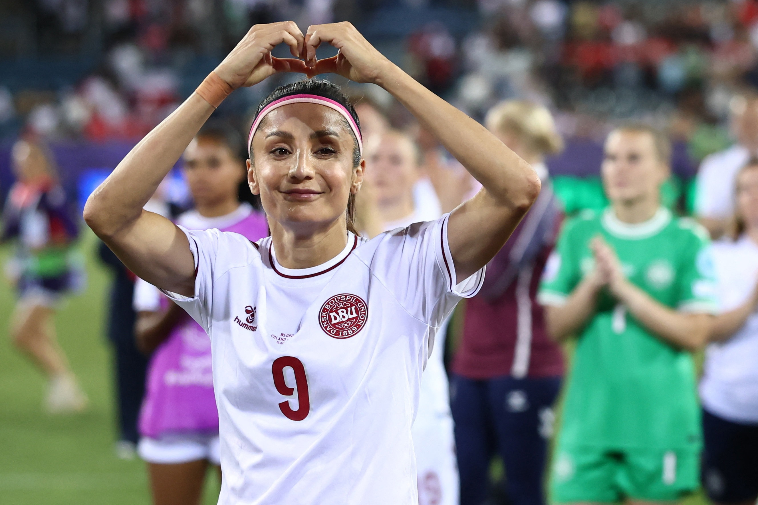 HB Køge henter Nadia Nadim til dansk fodbold