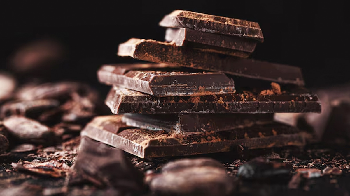 Dark Chocolate Health Benefits: NHS Surgeon Shares How It Boosts Gut ...