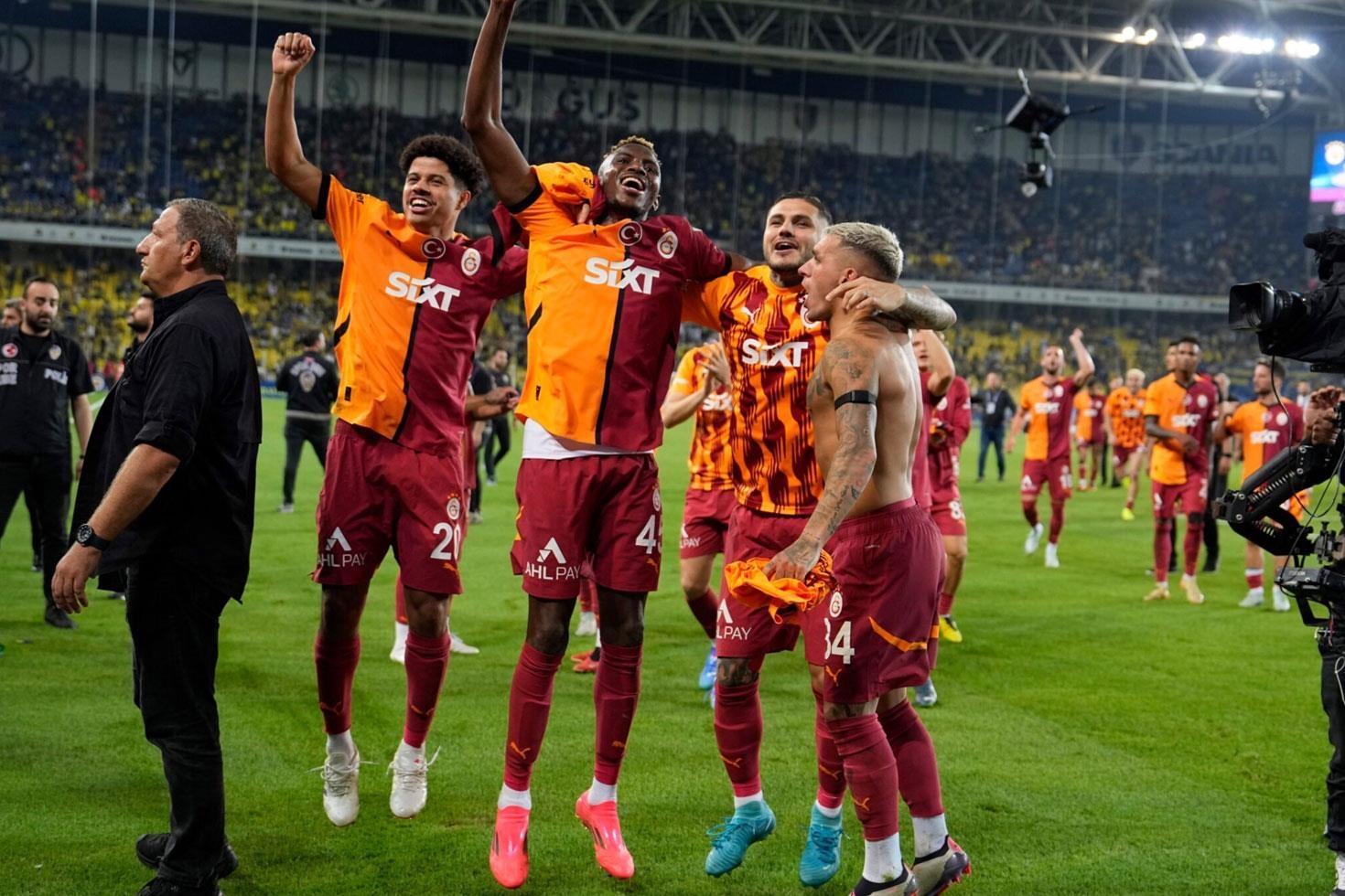 Fener'in eski hocası Galatasaray'ın transferini zora soktu