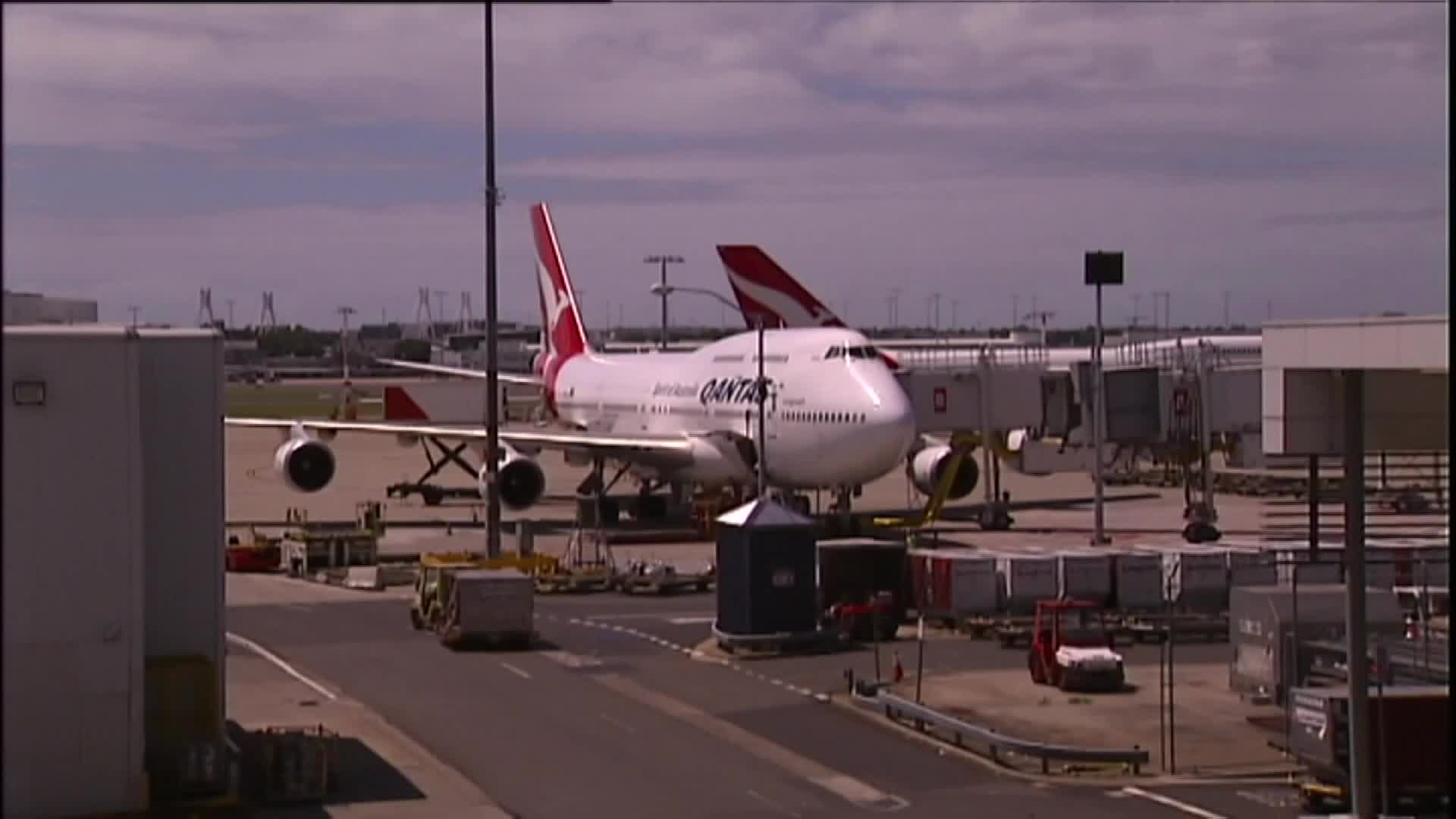 Qantas profit leaps 28% to $1.6 billion with travel demand still strong