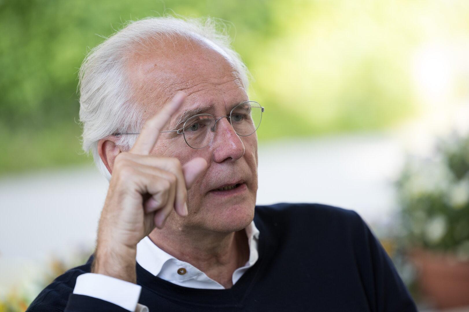 Was Harald Schmidt vom Auswandern hält: "Wo läuft's denn besser?"
