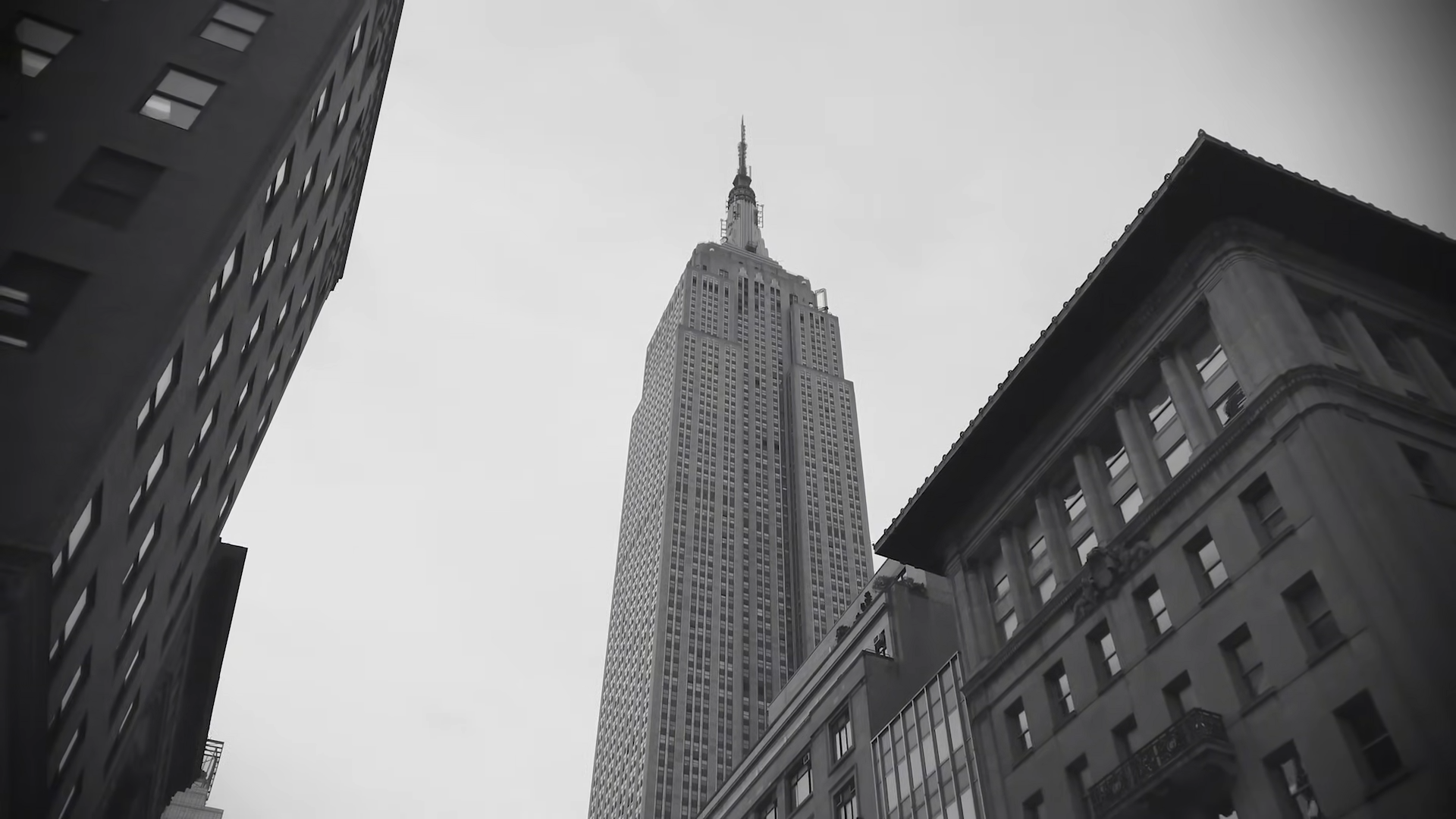 How a B-25 Bomber Crashed Into the Empire State Building