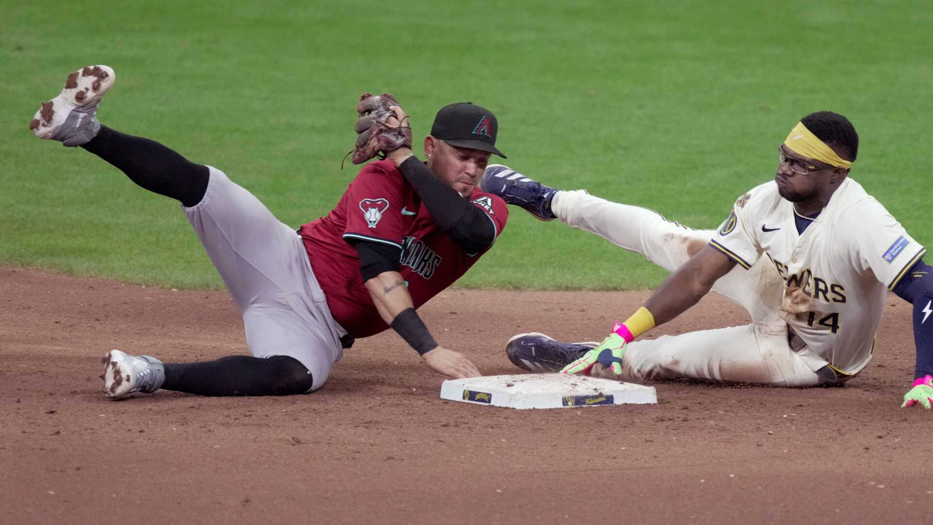 Diamondbacks at Brewers prediction: Odds, expert picks, starting ...