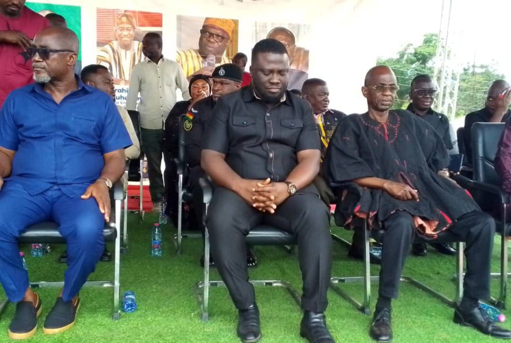 Government commends Sikaman, Brofoyedru youth for heroic role in ...