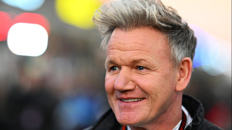 Gordon Ramsay's Go-To Technique For Perfectly Cooked Bone-In Chicken Thighs