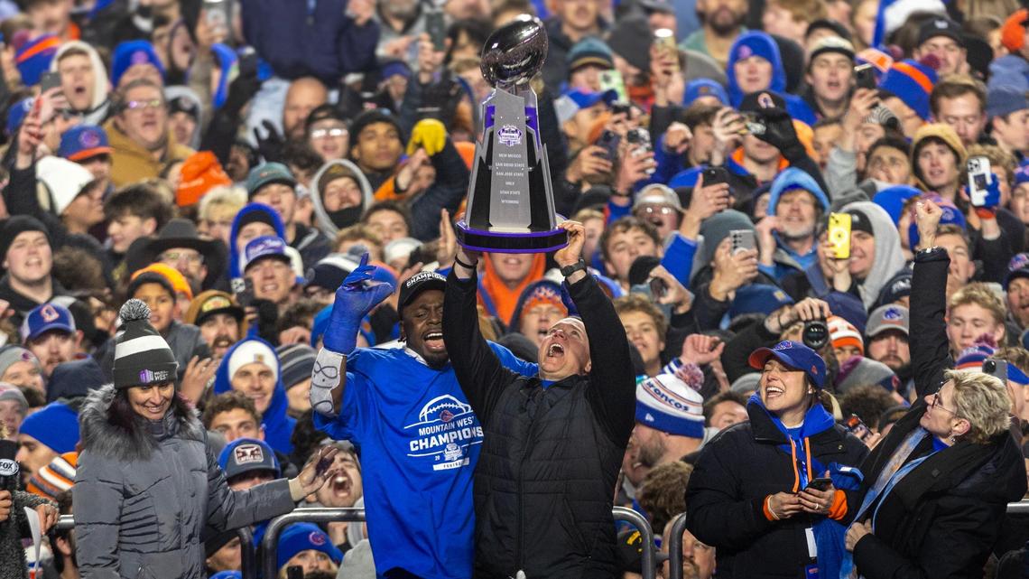 Will Boise State win Mountain West, make playoffs again? Here's the ...