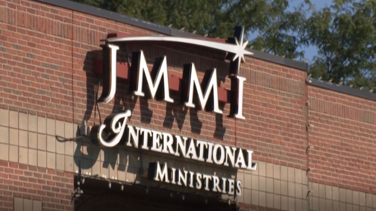 Two church leaders arrested after FBI raid; teen shot in Detroit park ...