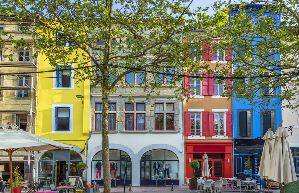 What many Americans get wrong about overseas investments