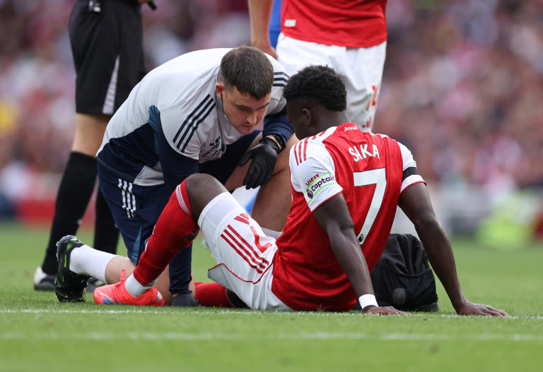 Bukayo Saka injury latest as expert shares concerns